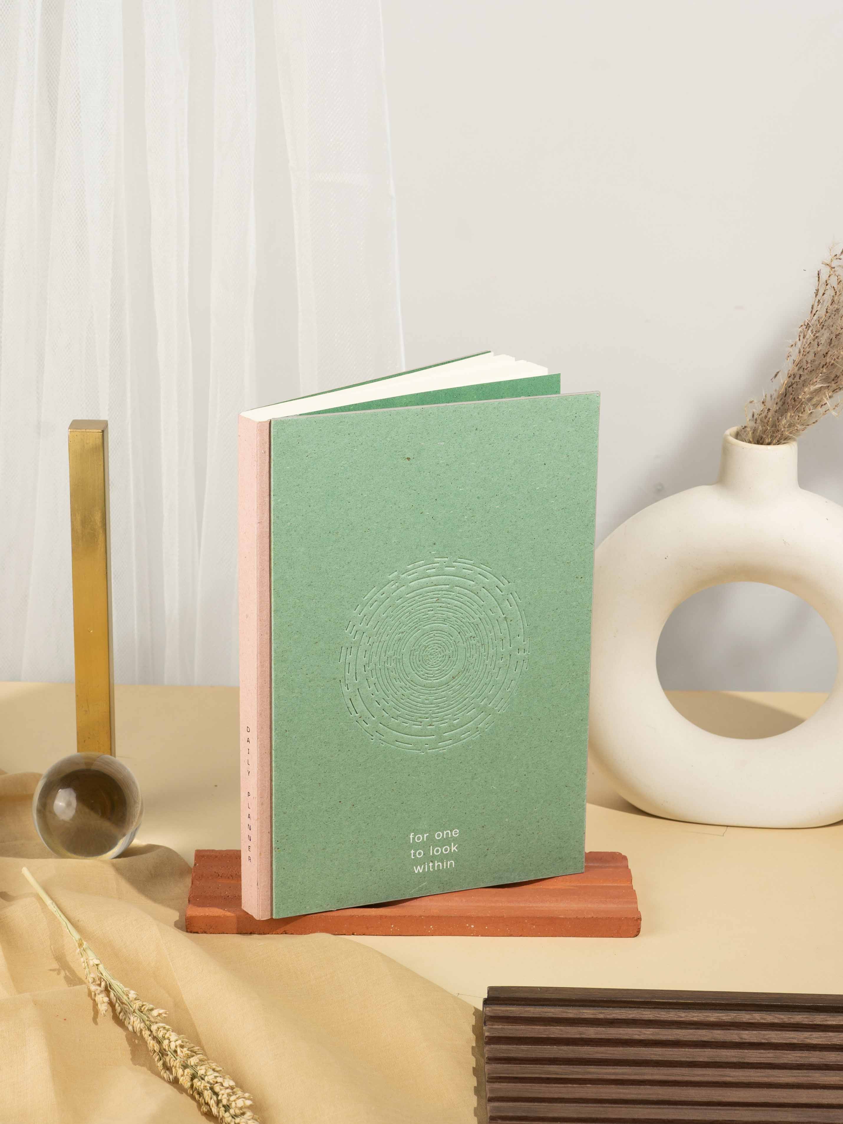 Daily Planner – Paperdom